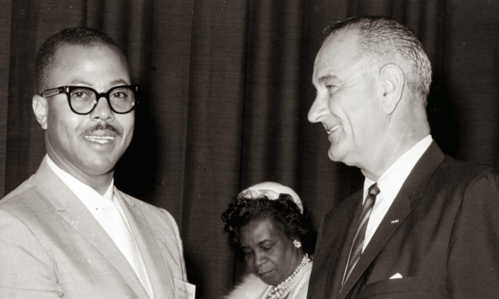 Izola Ware Curry, 'Demented Black Woman' Who Nearly Killed Martin ...