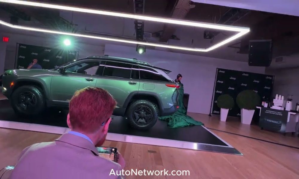 First Look 2025 Jeep Wagoneer S EV Trailhawk | Post News Group